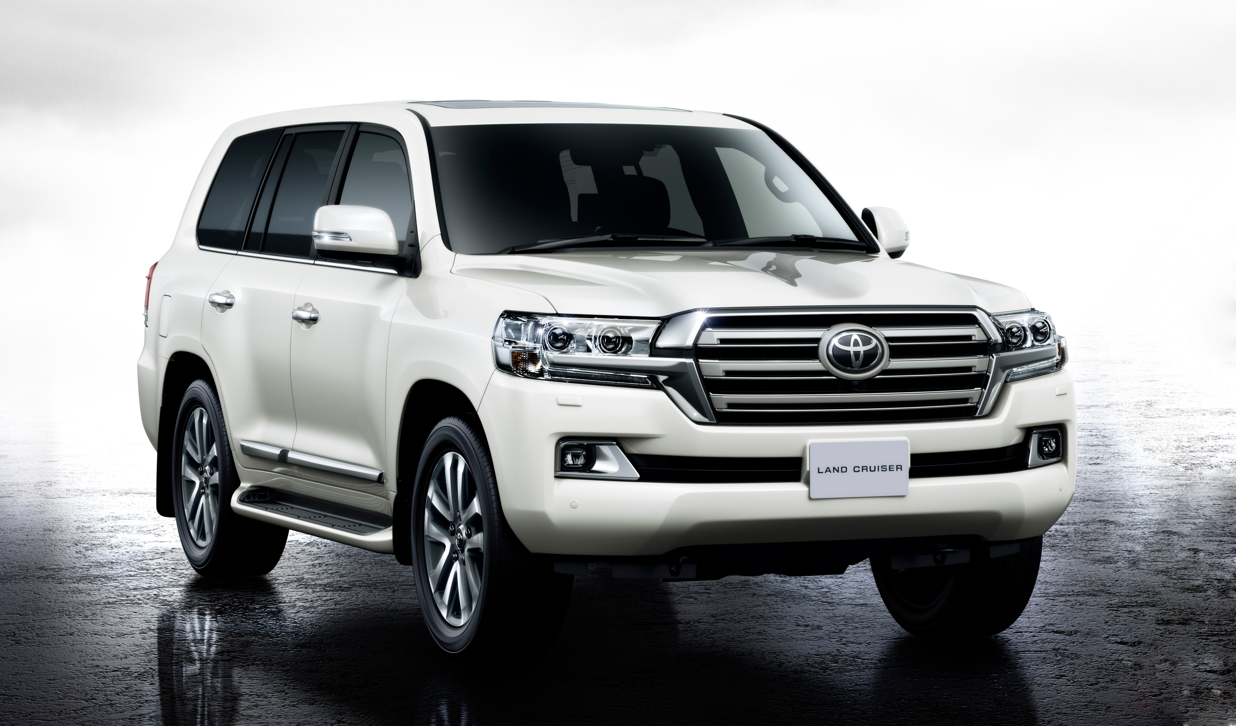 New Toyota Land Cruiser 200 Photo Gallery Car Gallery SUV